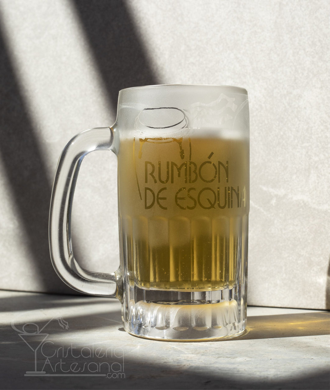 RUMBÓN DE ESQUINA, Beer Mug 10oz – Cristalería Artesanal
